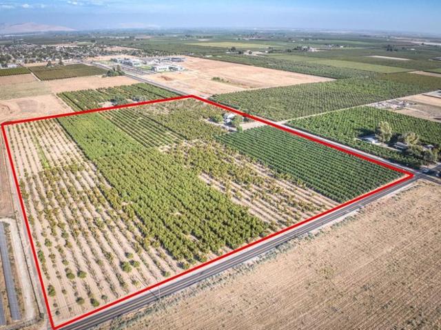 7522 Avenue 408, Dinuba, CA 93618