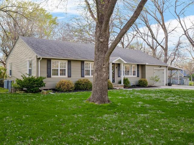 7522 Hardy St, Overland Park, KS 66204 | Compass