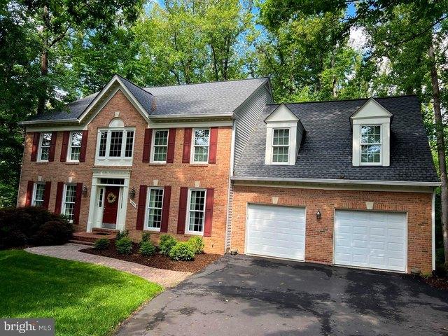 7522 Rambling Ridge Dr, Fairfax Station, VA 22039