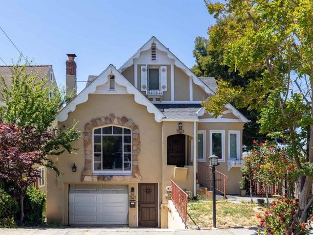 7523 Outlook Ave, Oakland, CA 94605
