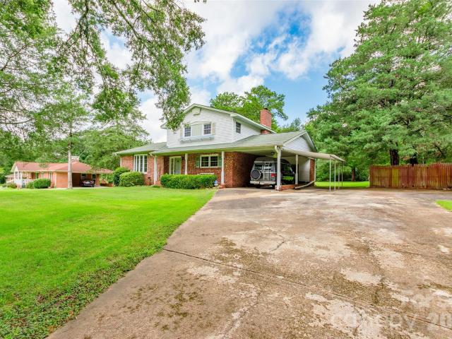 752 Cedar Lane