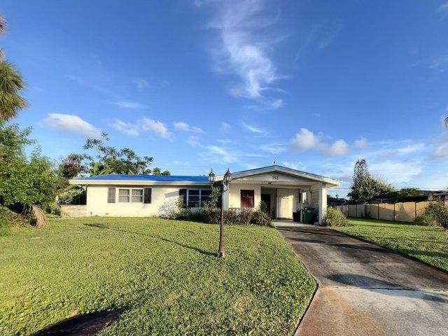 752 Oak St, Port Saint Lucie, FL 34952