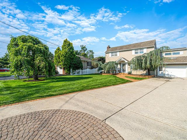 752 Oakfield Avenue