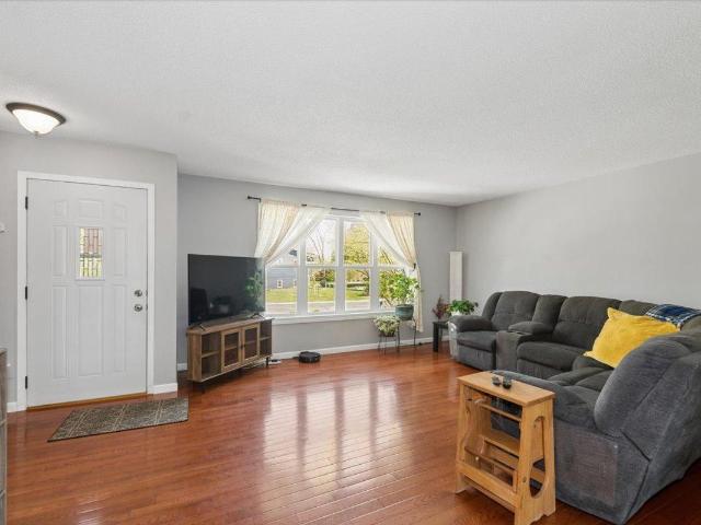 752 Lathrop Drive