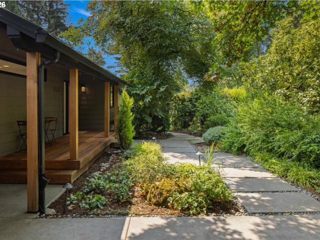 752 lake forest dr
