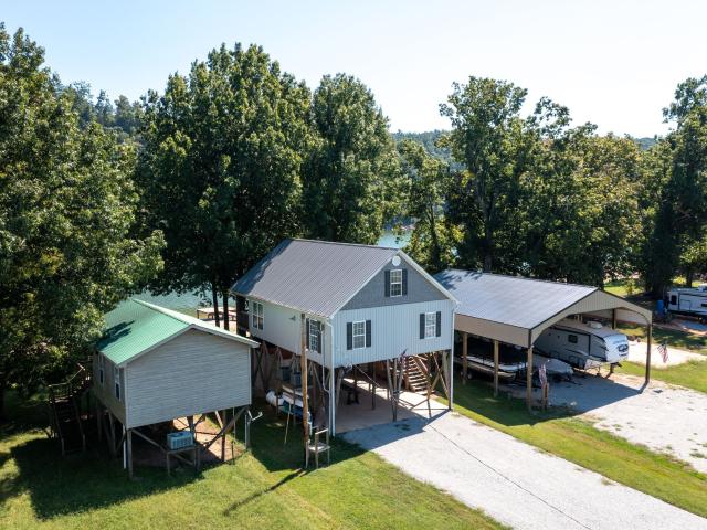 752 Pevahouse Camp Ln, Decaturville, TN 38329 | MLS #3093 | Compass