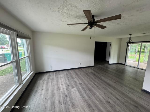 752 Pearman Ave