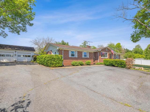 752 westwood rd