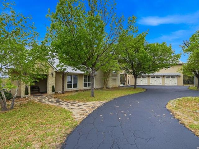 752 Taylor Pt, Bulverde, TX 78163