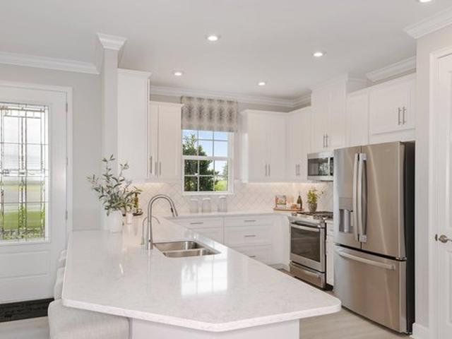7535 Moonbeam Ave, Sarasota, FL 34241