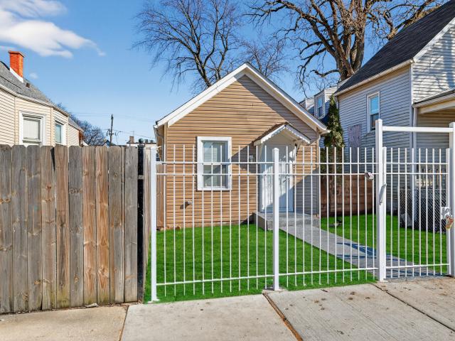 7535 S St Lawrence Ave, Chicago, IL 60619 | MLS #12621 | Compass