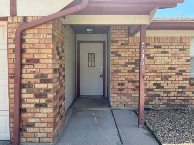 7536 Meadowlark Lane N