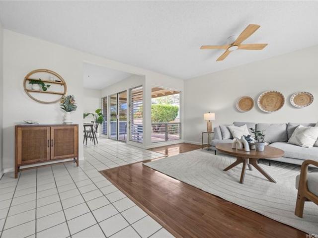 7536 Olili Pl, Honolulu, HI 96825