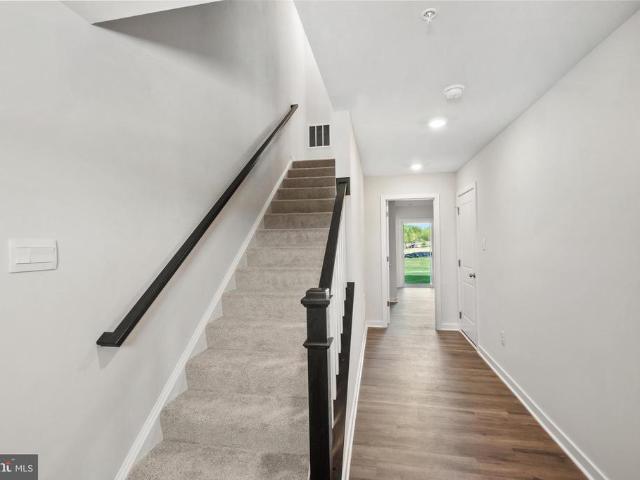 7536 Silver Thread Way