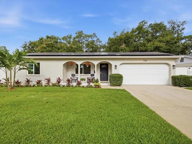 7536 18th Way N, Saint Petersburg, FL 33702