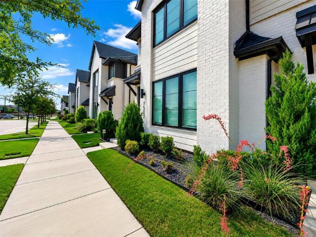 7537 Reis Lane
