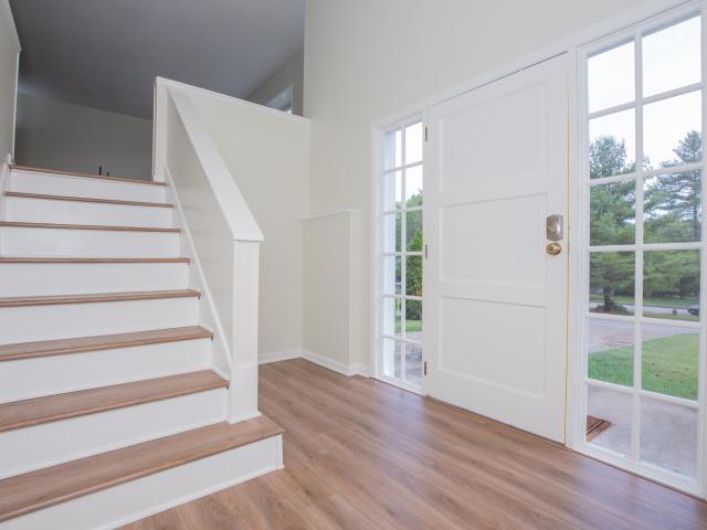 7530 Meadowview Drive