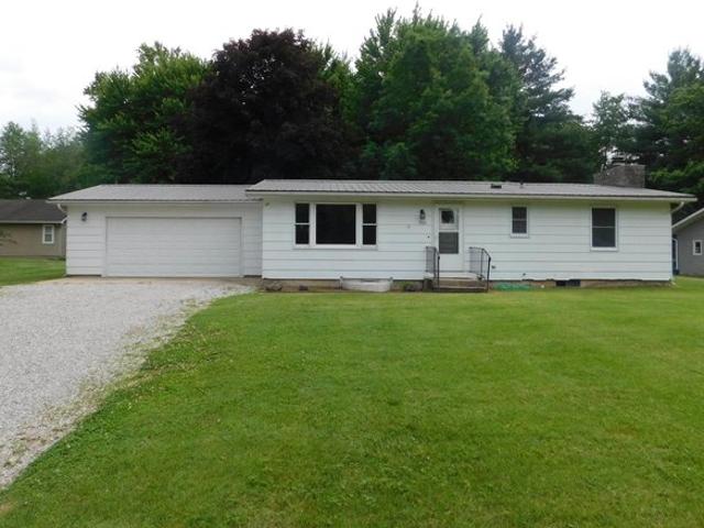 7531 W Crystal Lake Rd, Warsaw, IN 46580