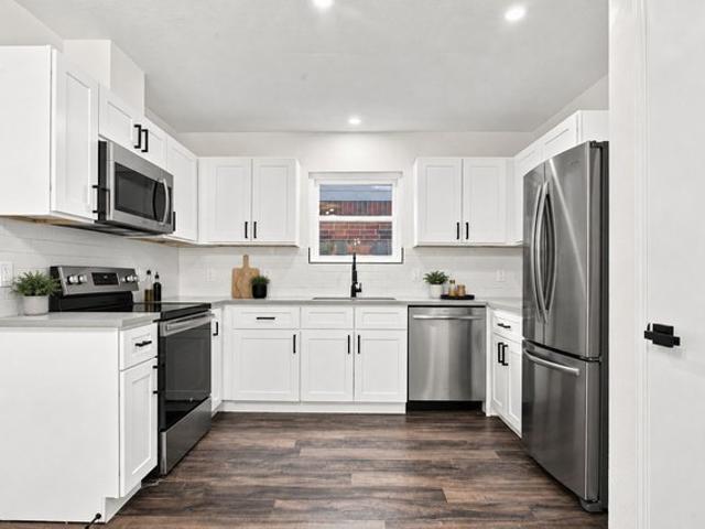 7531 Winterview Dr, Houston, TX 77489