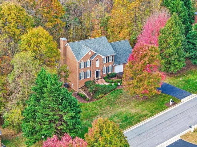 7532 Autumn Park Dr, Roanoke, VA 24018