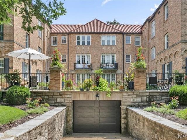 7532 Cromwell Dr Apt 2N, Clayton, MO 63105