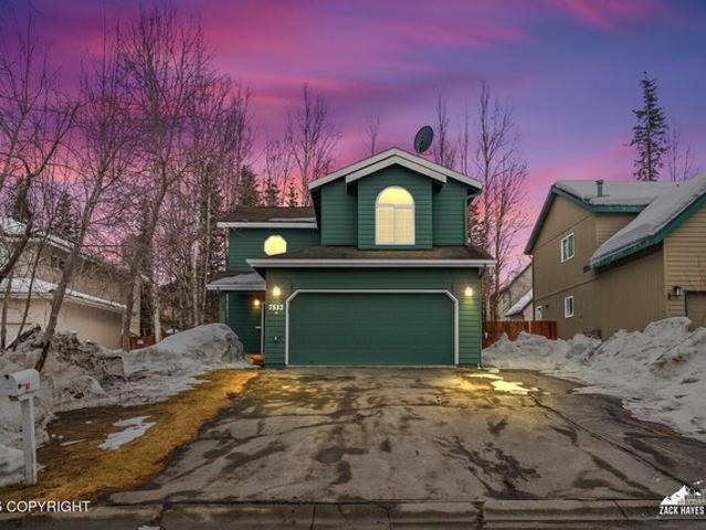 7532 Eastbrook Cir, Anchorage, AK 99504