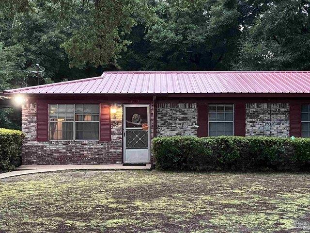 7532 Holmes St, Milton, FL 32583