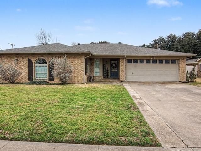 7532 Terry Dr, North Richland Hills, TX 76180