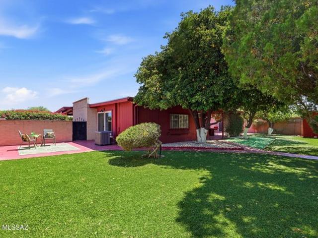 7533 E 42nd St, Tucson, AZ 85730