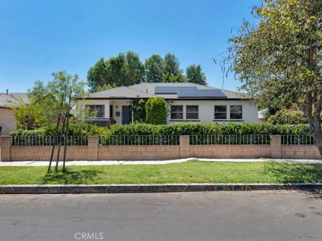 7533 Hatillo Ave, Winnetka, CA 91306