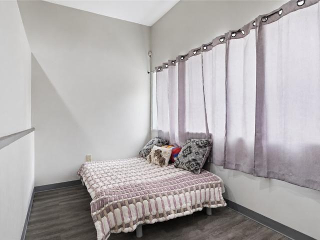 753 Chartiers Ave