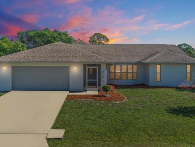 753 Banks St NW, Palm Bay, FL 32907