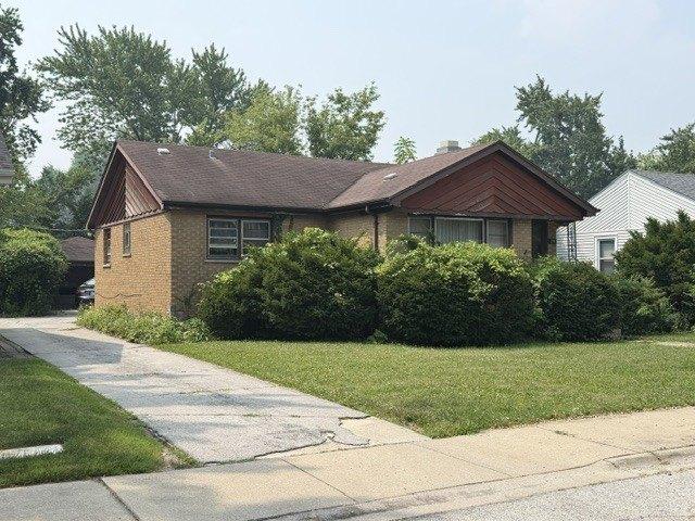 753 E 156th Pl, South Holland, IL 60473