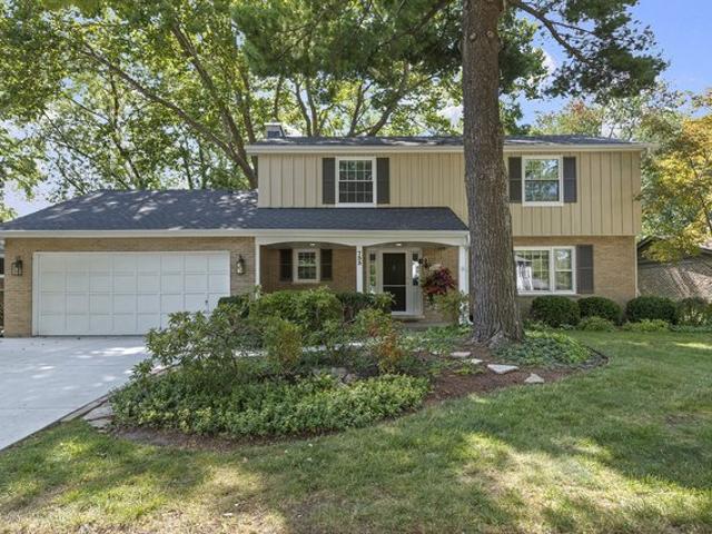 753 E Monterey Rd, Palatine, IL 60074