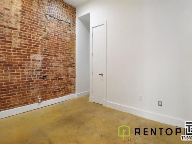 753 Lexington Avenue 1D