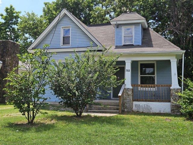 753 N Brown Ave, Springfield, MO 65802
