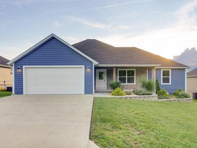 753 S Elm Rd, Marshfield, MO 65706