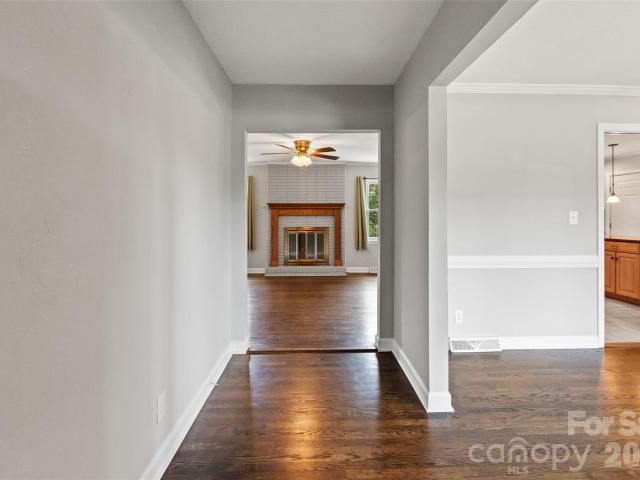 753 Schuyler Drive