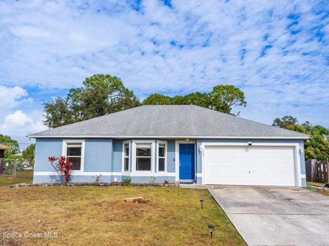 753 Starland St SE, Palm Bay, FL 32909