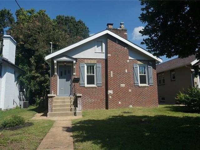 753 Yale Ave, Webster Groves, MO 63119