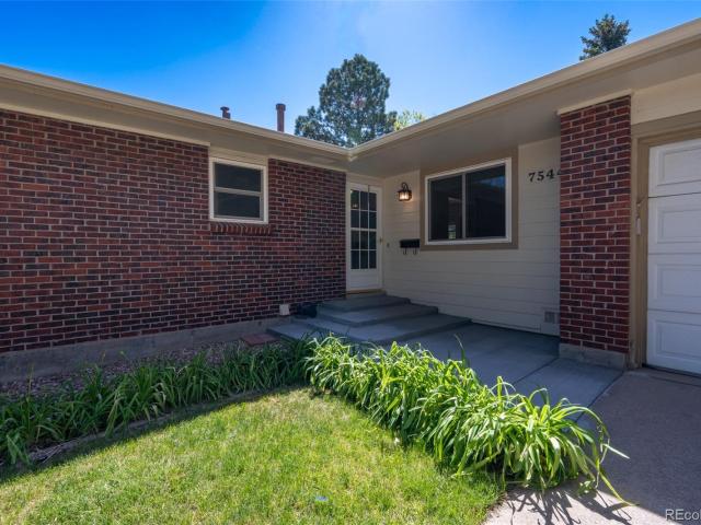 7544 E Easter Way