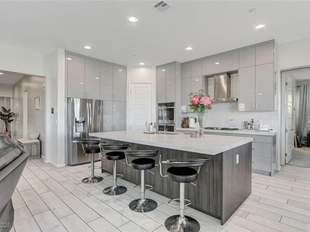 7544 Hadnot St, Las Vegas, NV 89166