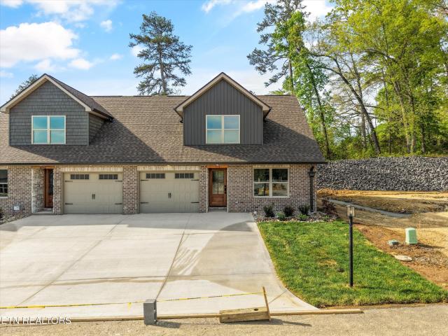 7544 Ridge Hollow Way