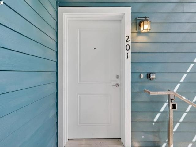 7545 N Olin Ave Unit 201, Portland, OR 97203