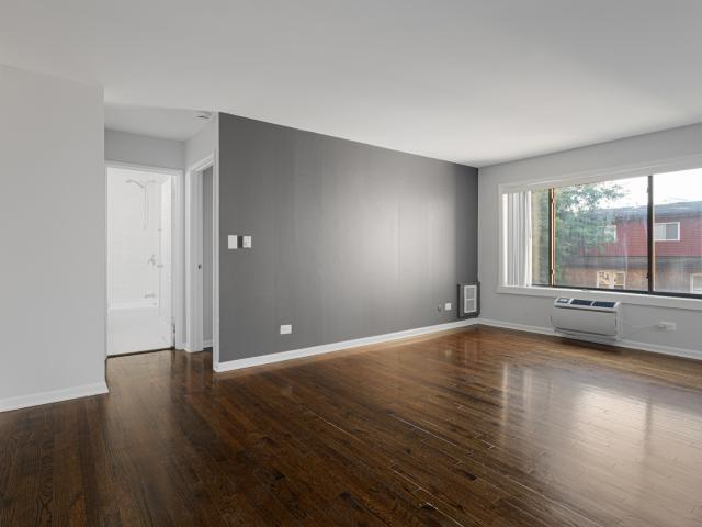 7545 N Winchester Ave, Unit 202, Chicago, IL 60626 | MLS #12488 | Compass