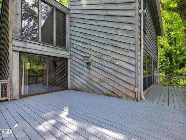 7545 Island Mill Rd SE, Acworth, GA 30102