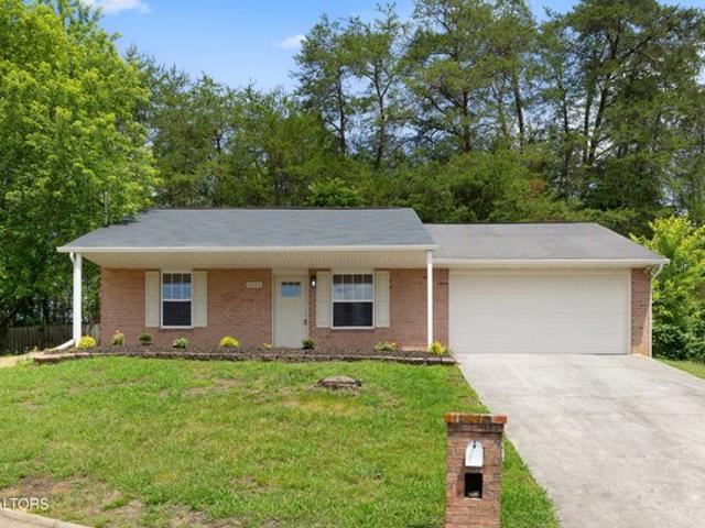 7545 Lyle Bend Ln, Knoxville, TN 37918