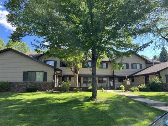 7545 Villa Ct, Eden Prairie, MN 55346