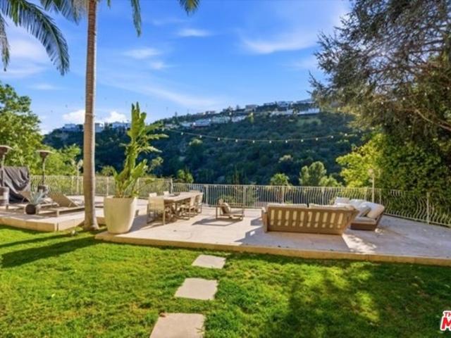 7546 Devista Dr, Los Angeles, CA 90046