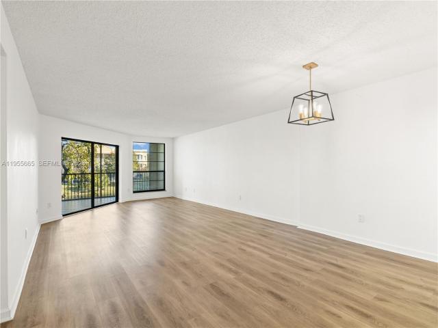 7547 Fairfax Dr, Unit 210, Tamarac, FL 33321 | MLS #A11955